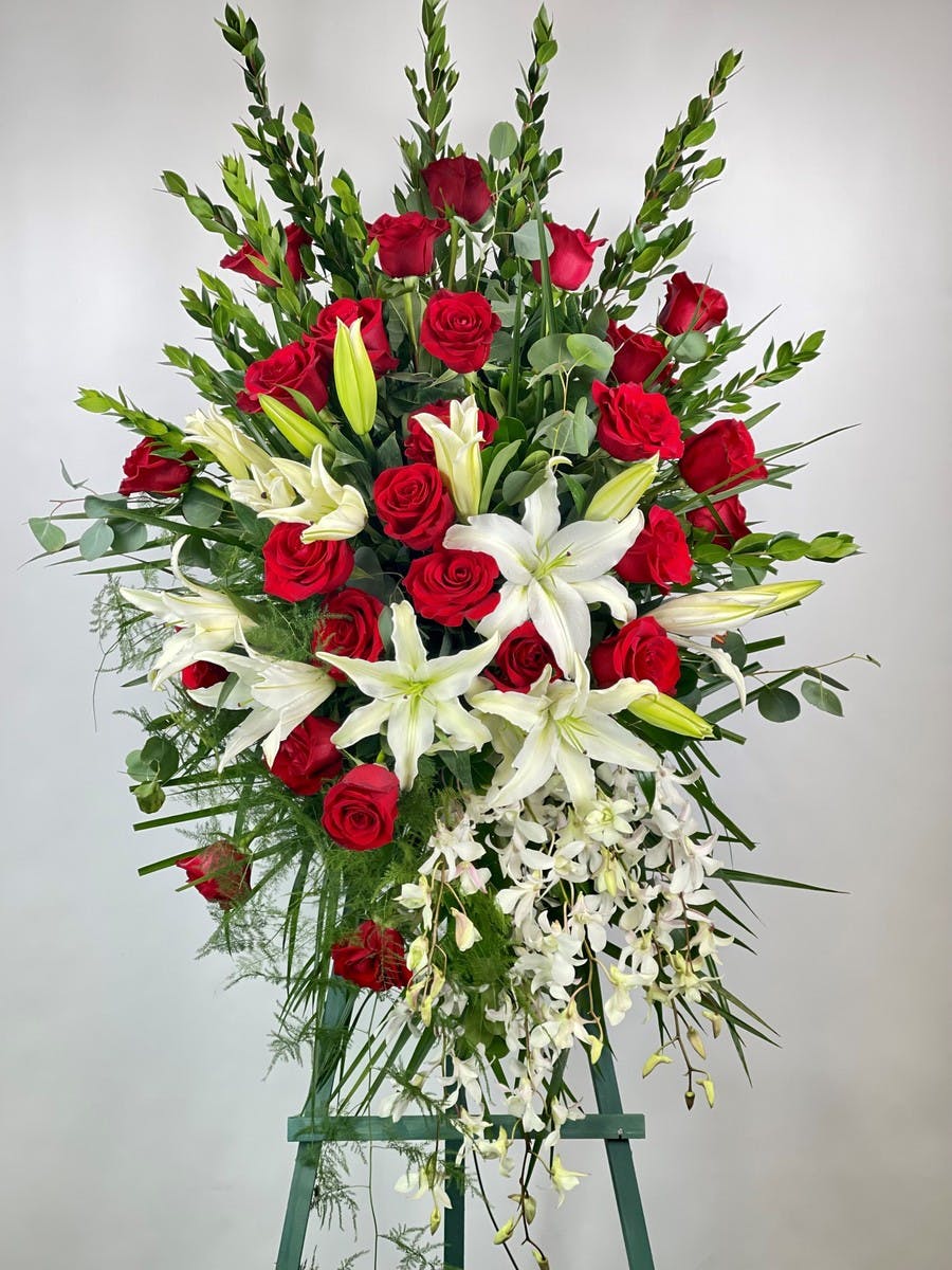 Salinas Funeral Flowers & Sympathy Arrangements - Swenson and Silacci ...